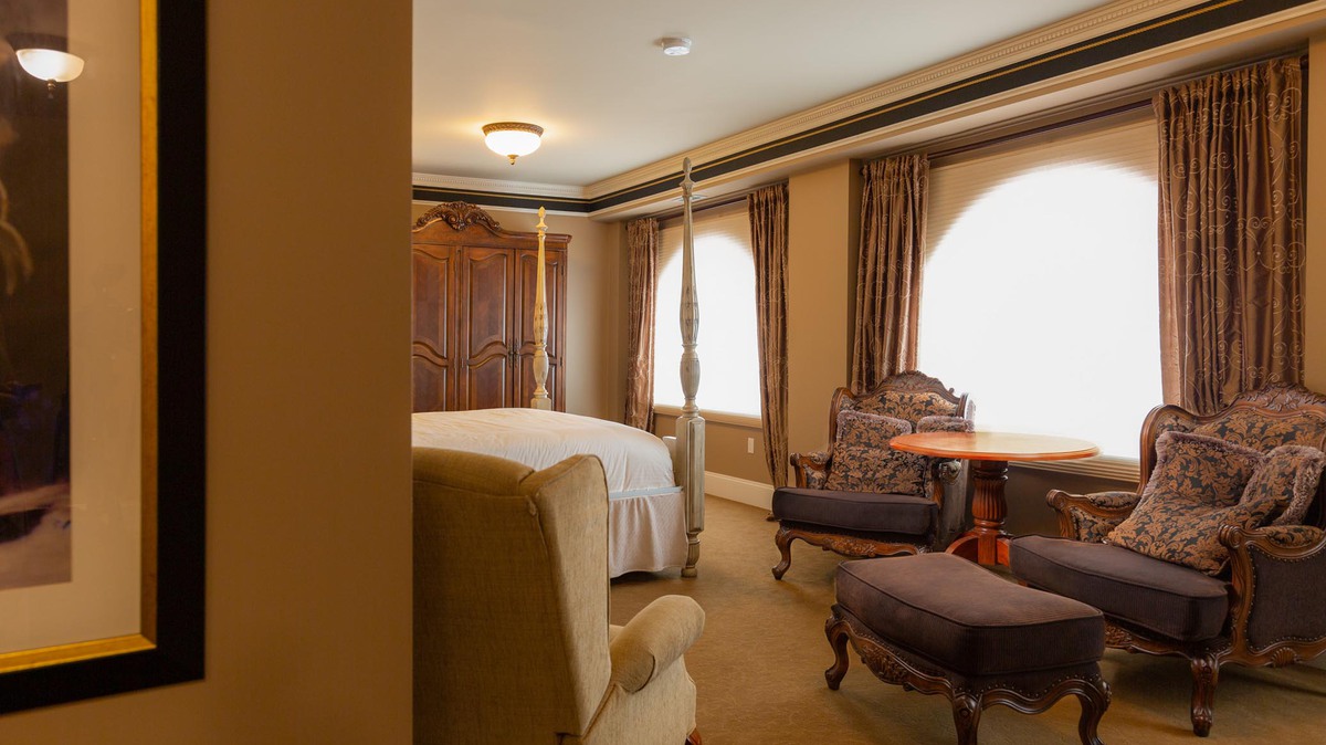 Executive Studio | Grant Hall Hotel